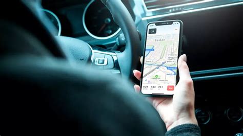 Ce preferă șoferii Google Maps versus Waze Buna Ziua Iasi BZI ro