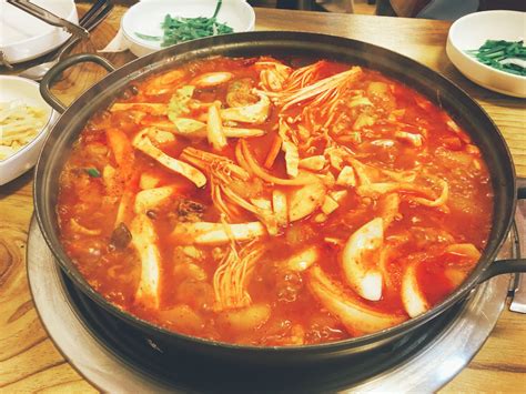 무료 이미지 식품 빨간 조리 치킨 수프 아시아 음식 짜릿한 음식 사진 맛있는 음식 식당 대한민국 한국 음식 잊기 쉬운 락 사 닭 요리 중국