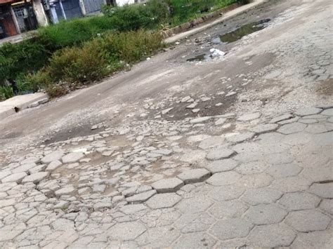 G1 Buraco Em Avenida De São Vicente Gera Reclamações De Moradores