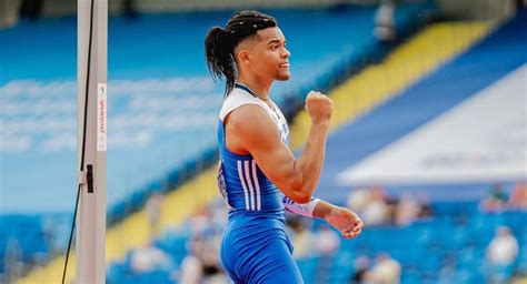 Με αντίπαλο τον Ντουπλάντις ο Εμμανουήλ Καραλής στο Κλερμόν • Irun