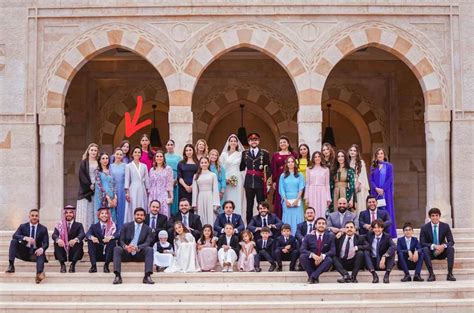 مـوضــي 🇶🇦 On Twitter تعجبني ثقتها في الكلام اللي كاتبته وهو مافيه