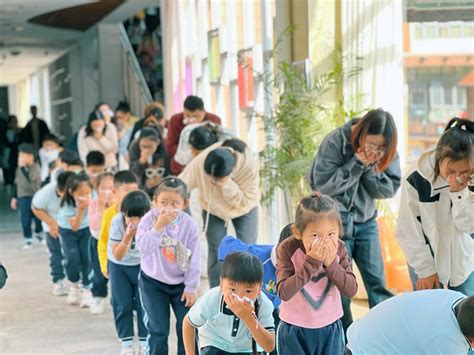 南浔镇幼儿园教育集团开展亲子消防游戏活动
