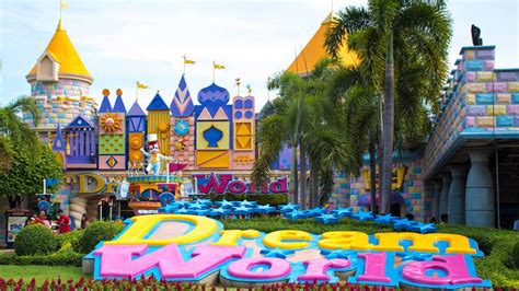 Dream World Grandworld Holiday