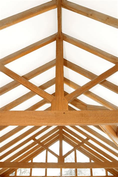 King Post And Queen Post Truss Roof Construction