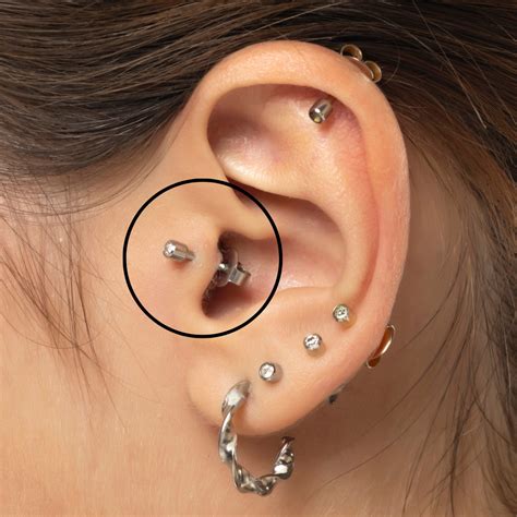 Want A New Ear Piercing Here S Everything You Need To Know