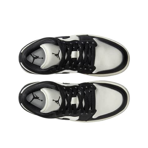 W 조던 1 로우 Se 세일 블랙 Jordan Kream