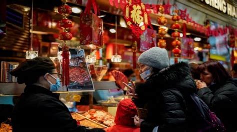 Chinese Fret Over Elderly As Who Warns Of Holiday Covid 19 Surge