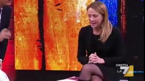 Giorgia Meloni Scoscio In Collant A Di Martedì 18112014 Youtube
