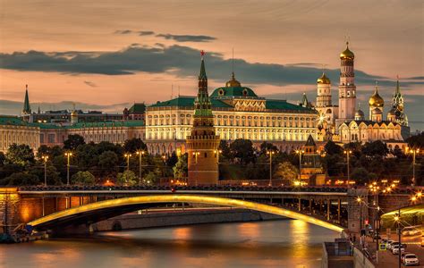 Russia City Wallpapers Top Free Russia City Backgrounds Wallpaperaccess