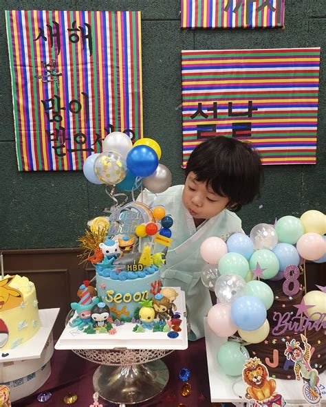 석지연 쇼호스트아나운서 유치원에서 한복 입고 생일파티 🎂🥳 케이크 위에 백상어랑 옥토넛이 올려져있으면 좋겠다고 말하는 4세