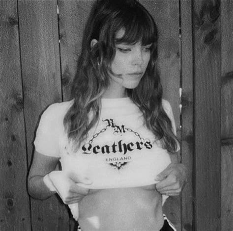 R And M Logo Femme Tee R And M Leathers