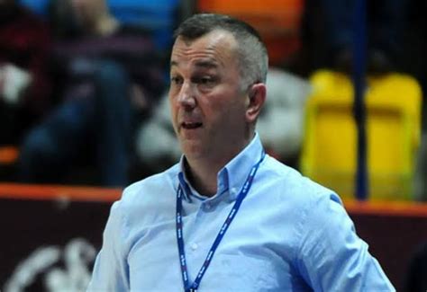 59 748 Farklı Basketbolcu on Twitter 27 Nihat İziç https t co