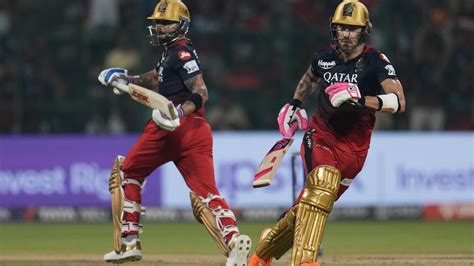 Kohli Du Plessis Equals Partnership Record For Most Runs In An Ipl