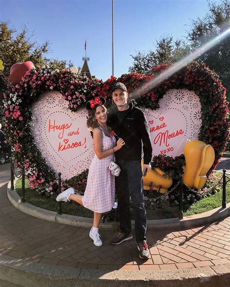 Couples At Disneyland Valentinesday Disney Orlando Disneyland