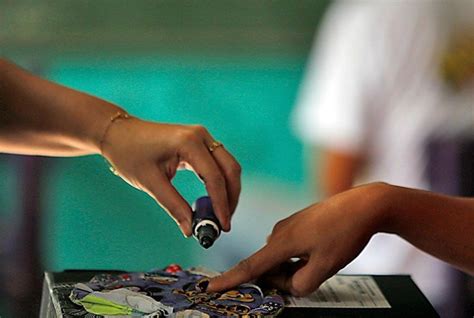 Comelec To Ask Sc To Reconsider Ruling On Postponed Barangay Sk Polls