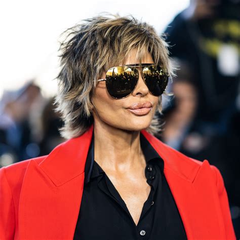 Lisa Rinna 2022 Hairstyle