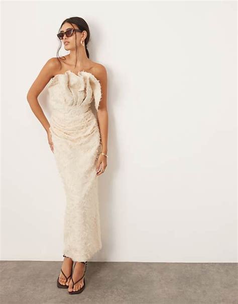 Asos Edition Robe Longue Bandeau Drapée En Tissu Texturé Structuré