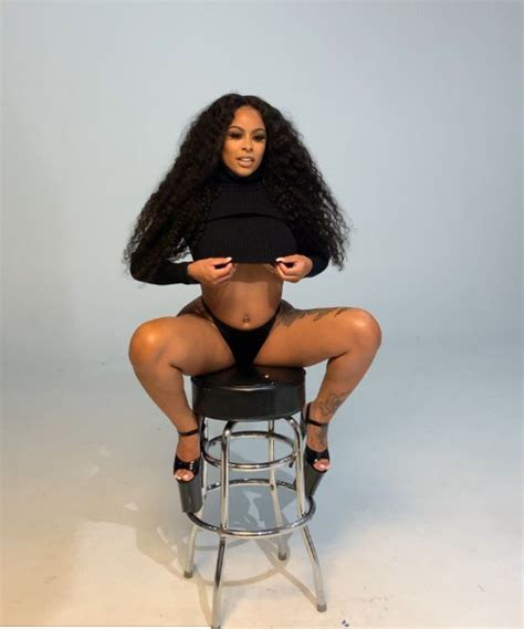 Alexis Skyy Flaunts Her Backside In Sexy New Photos