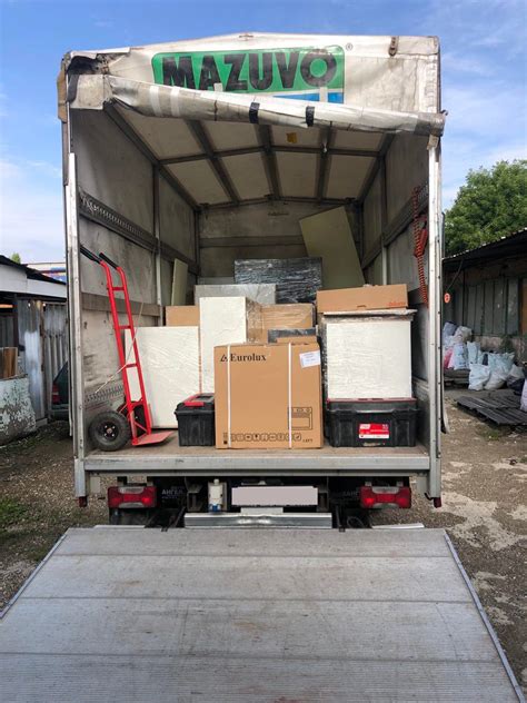 Транспорт на мебели за мебелна фирма ПламТранс бг