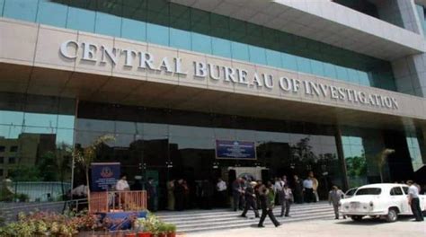 देश के सबसे बड़े बैंकिंग घोटाले में Cbi की कार्रवाई Dhfl के पूर्व