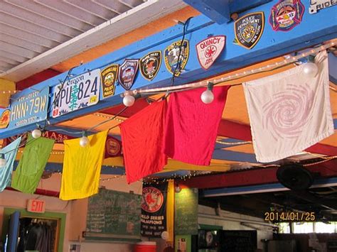Skinny Legs Bar And Grill Coral Bay Menu Prices And Restaurant