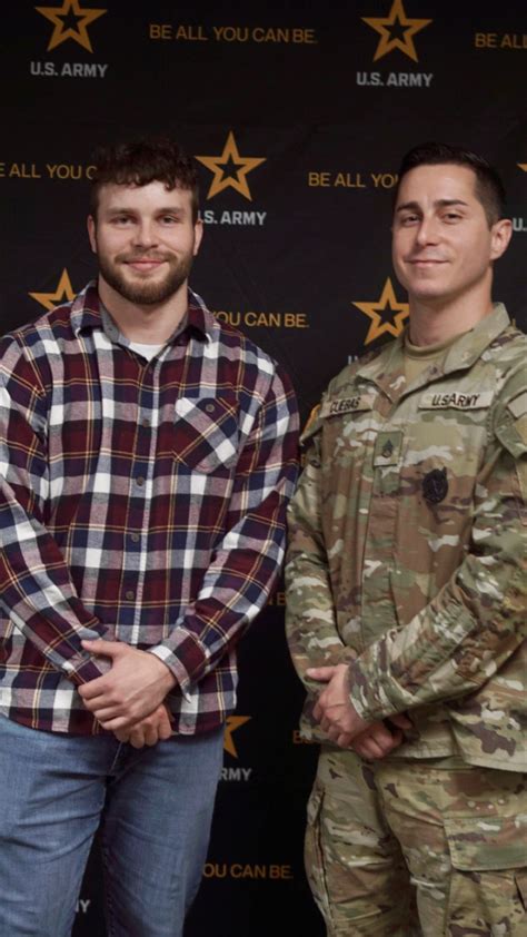 Carlos Cuebas On Linkedin Army Armyrecruiter Usarec Usarmy