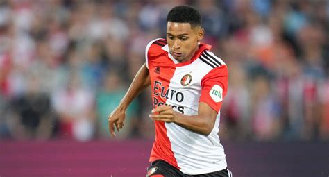 López en Feyenoord El agradecimiento de Marcos López tras jugar su primer partido de titular