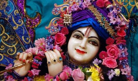 Janmashtami 2022 Know Why Did Lord Krishna Break His Flute And Stopped