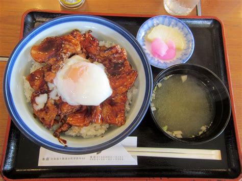 ボード「food And Desert」のピン グルメ 温泉卵 豚丼