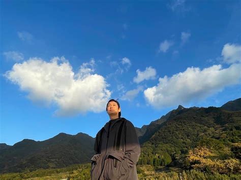井浦新さんのインスタグラム写真 井浦新instagram「 50万人のフォロワーの皆さん ありがとうございます けっこうながいこと