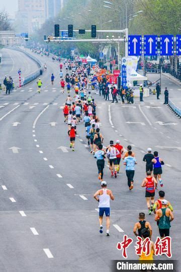 2023石家庄马拉松开赛 埃塞俄比亚选手获男子组冠军——中国新闻网河北