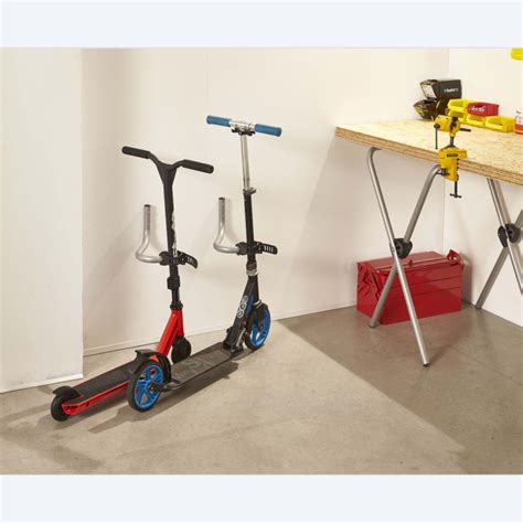 Range 1 Trottinette Mural Mottez
