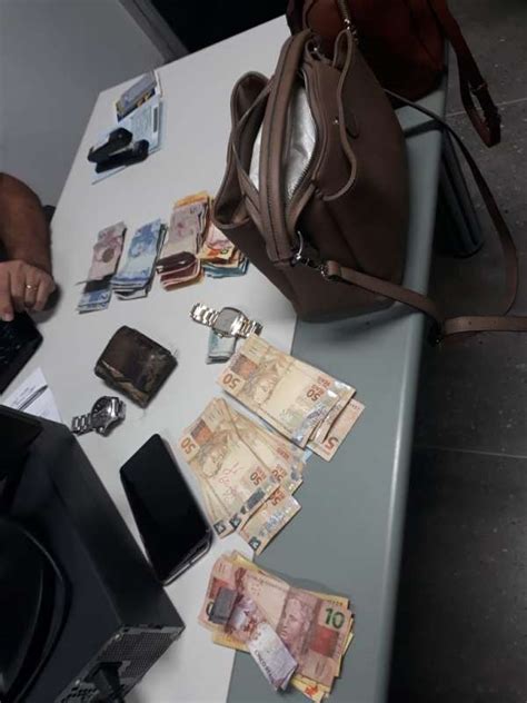 Força Tática da PMCE captura suspeitos de assaltar ônibus de turismo