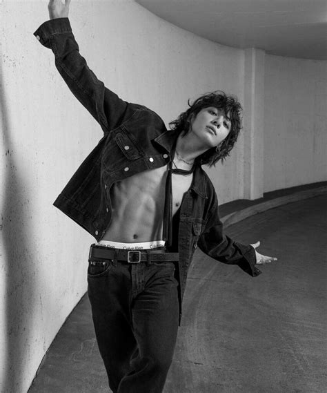 Top 3 BTS Jungkook Shirtless Photos That Will Take Your Breath Away