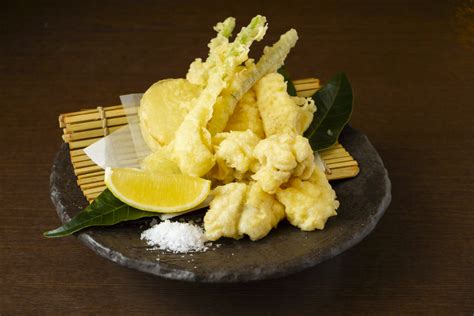 ふくおかの魚フェア豊前産ハモの天ぷらと 北九州産野菜の盛り合わせ炭火焼鳥 黒船 門司駅前店 ふくおかナビ