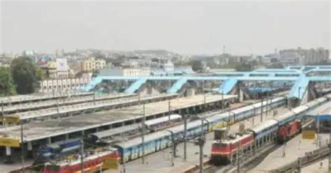 यात्रियों को इस स्टेशन पर मिलेंगी एयरपोर्ट जैसी सुविधाएं दिया जा रहा