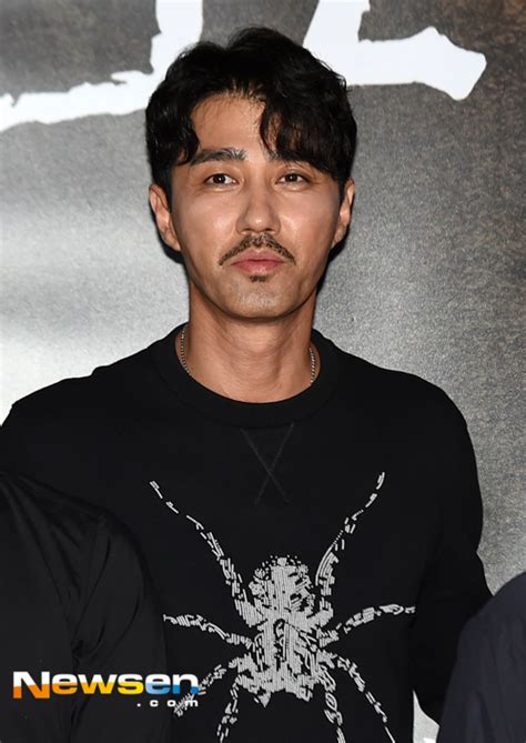 포토엔 차승원 ‘폭발하는 카리스마 손에 잡히는 뉴스 눈에 보이는 뉴스 뉴스엔