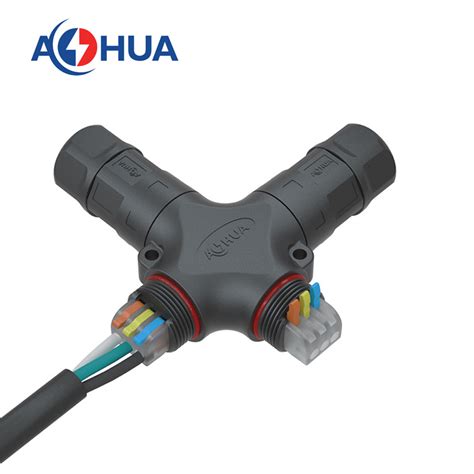 Outdoor 3 Pin Led Cable X Type Waterproof Lock Nut Low Voltag Power