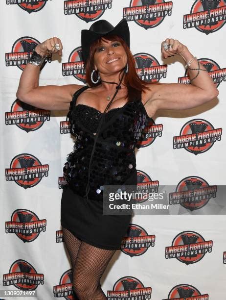 Onyx Wrestler Photos And Premium High Res Pictures Getty Images