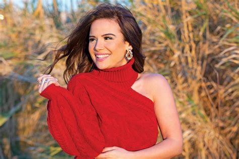 ميا سعيد أولوياتي تبدّلت بعد دور سارة في عروس بيروت مجلة لها