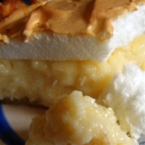 Old Fashioned Coconut Cream Pie