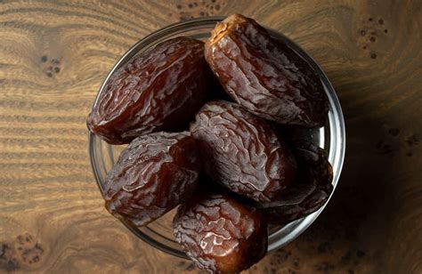 طبع خرما پیارم؛ آنتی اکسیدان گرم خشک قهوه ای Selenium آراد برندینگ