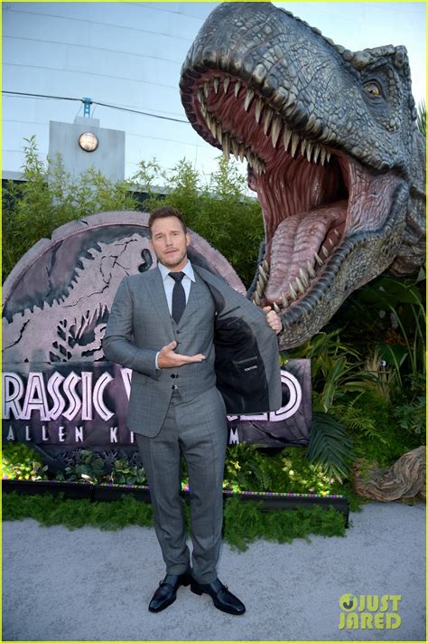 Chris Pratt And Bryce Dallas Howard Attend Jurassic World 2 Los Angeles