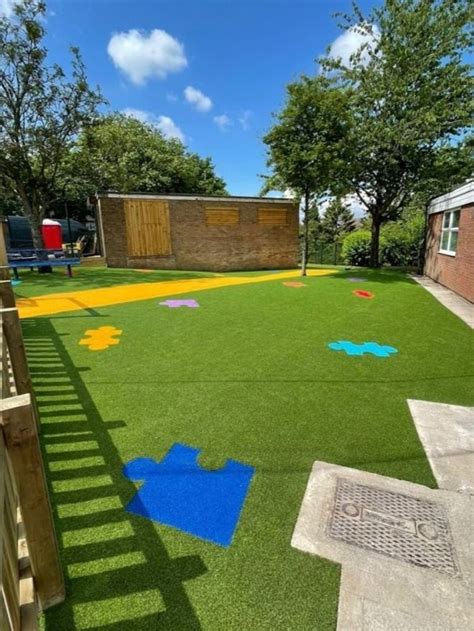 Playground Surfacing Artificial Grass Puzzle Pieces 🧩 Playground