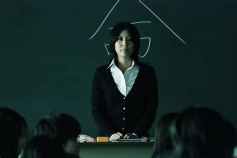 《3年a班》看不夠？日本懸疑校園劇中「經典的魔鬼教師」還有這3位！ 3年a班 從此刻起，大家都是我的人質、校園劇、日劇、電影、驚悚 影