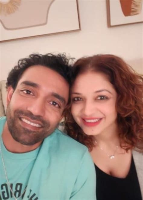 Robin Uthappa Height Weight Age Wife Statistics