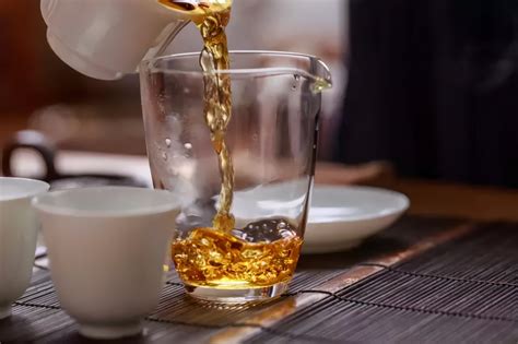 茶与水的邂逅的美文 描写茶与水的相遇 用心做茶的美文 大山谷图库