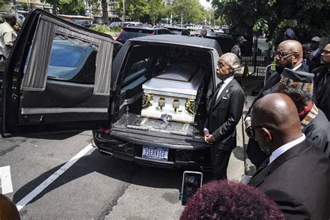 Nyc Subway Rider Choked To Death Is Mourned At Manhattan Church