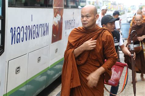 วันจันท หลวงพ่อมานพ พุทธครุโต สถานธรรมพุทธครุการามตาดเค็ง