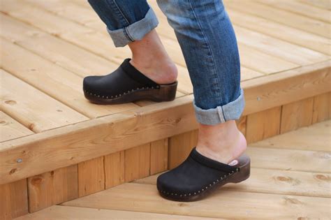 Berkemann Wooden Clogs Available In Women S And Men S Sizes Wooden Clogs Clogs Clogs Outfits